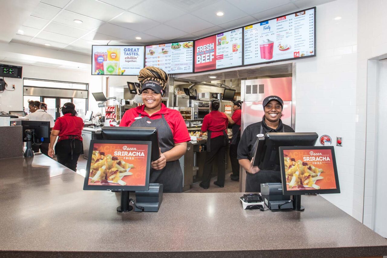 Fast Food Restaurants Near Truck Stop | Cafe at Truck Stop